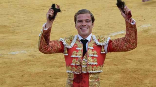 Gran tarde de toros y de toreros en Almazán