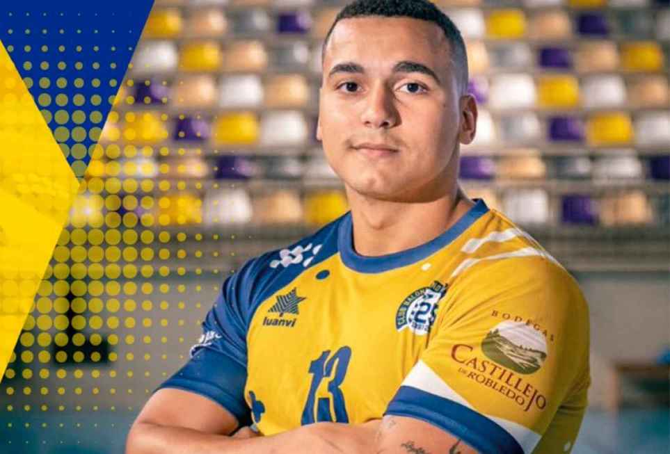 Jeremy Figueredo renueva con Balonmano Soria