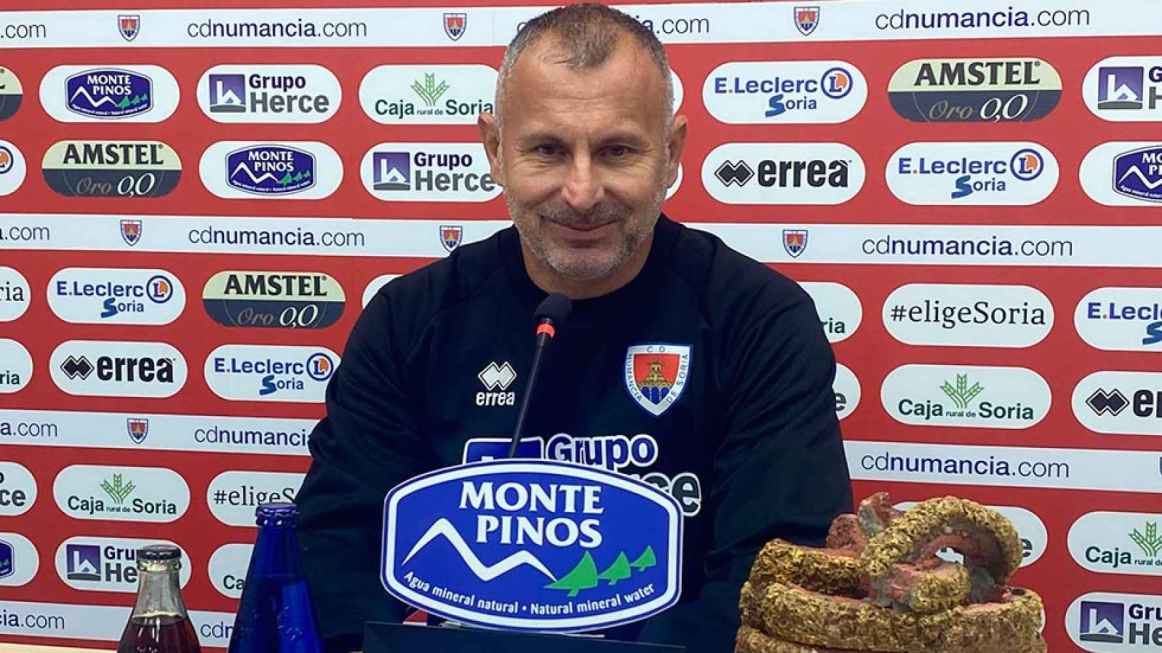 Javi Moreno: "Toca centrarse en la liga"