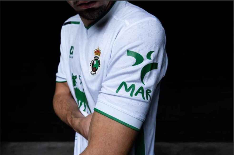 El Racing y sus patrocinadores donan sus logos por los niños que ...