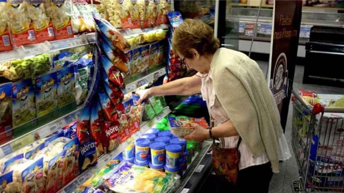 Podemos plantea crear red pública de supermercados para reducir precios ...