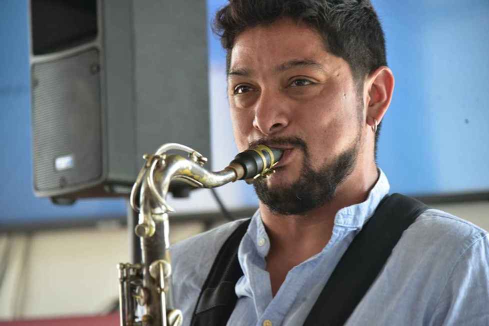 Vermú musical en Noviercas, a ritmo de jazz, con Nadir Ibarra